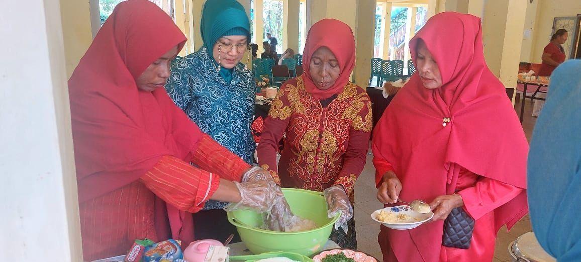Dispersip Dan PKK Tual Peringati Hari Wanita Desa Sedunia Dengan Lomba ...